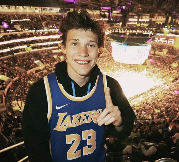 How much is Jesser's Net Worth as of 2022?