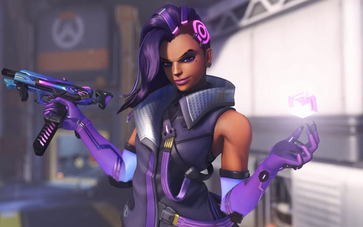 How to master Sombra in Overwatch 2?