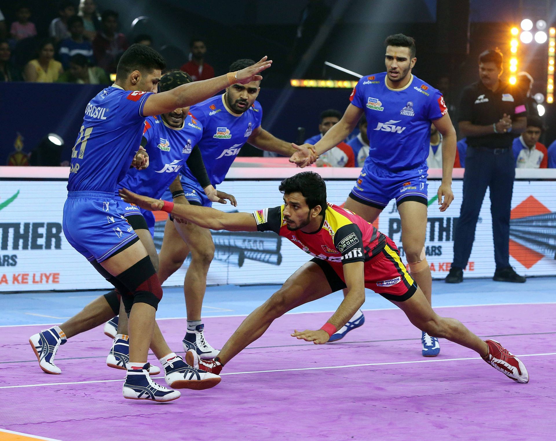 PKL 2022 में कप्तान ने जबरदस्त प्रदर्शन करते हुए टीम को दिलाई रोमांचक जीत, लगातार हार का सिलसिला ...