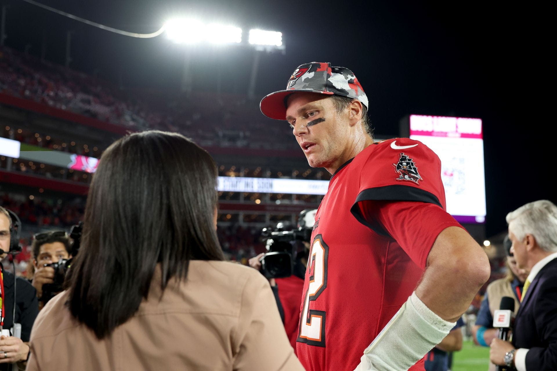 “Tom Brady is not going to be in this game late” - NFL analyst predicts ...