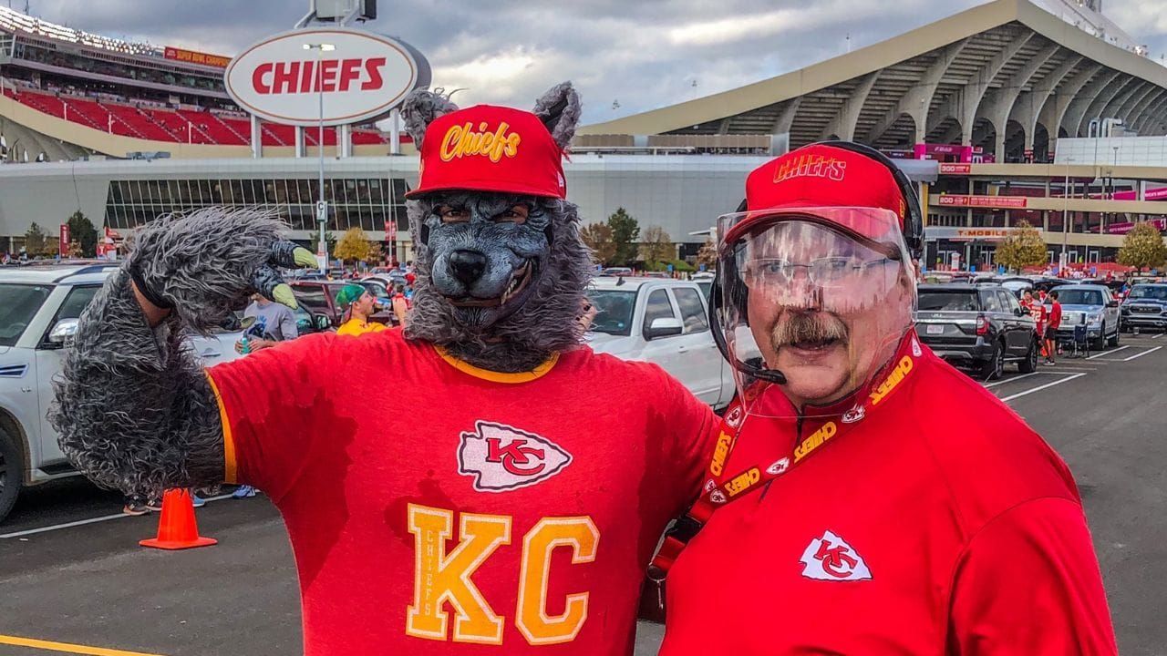 Chiefs superfan under arrest for armed robbery, possession of firearm ...