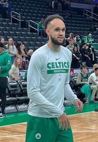 Fans mercilessly roast Derrick White’s hairline after a rare photo of him without headband goes ...