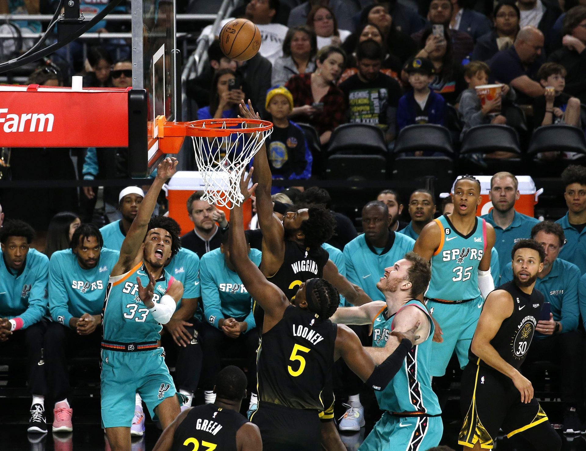 NBA News Today: Warriors-Spurs game sets attendance record, referees ...