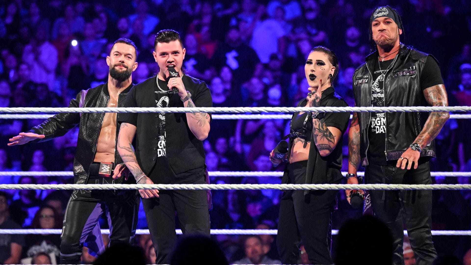 Legendary faction to reform, feud with beloved Hall of Famer - 5 ...