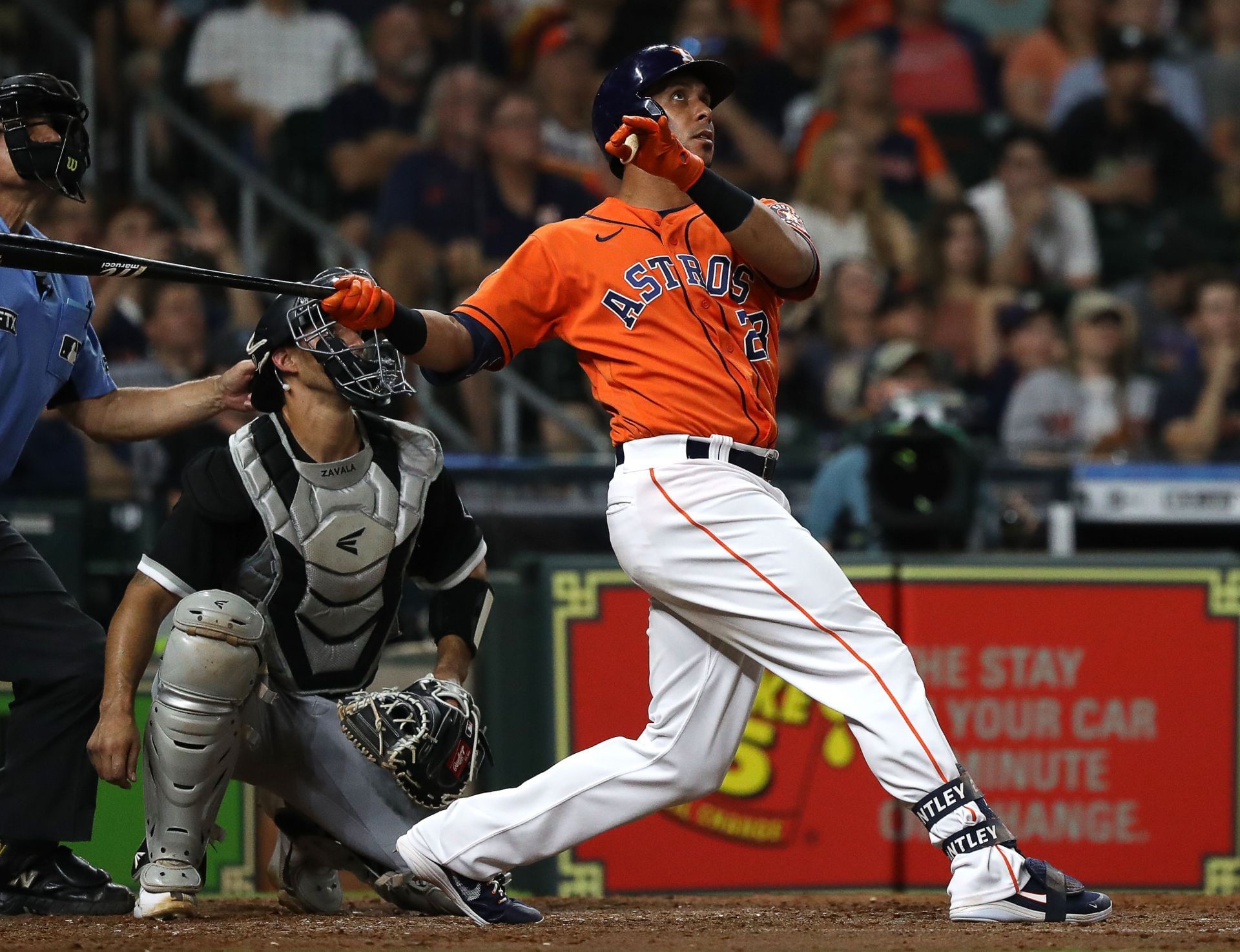 Astros Rumors: Michael Brantley expected to back up José Abreu at first ...