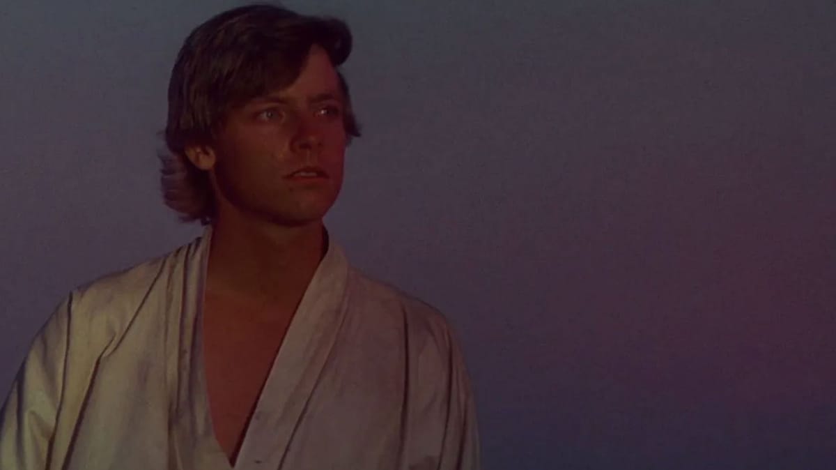 Top 10 moments of Luke Skywalker in the Star Wars Universe