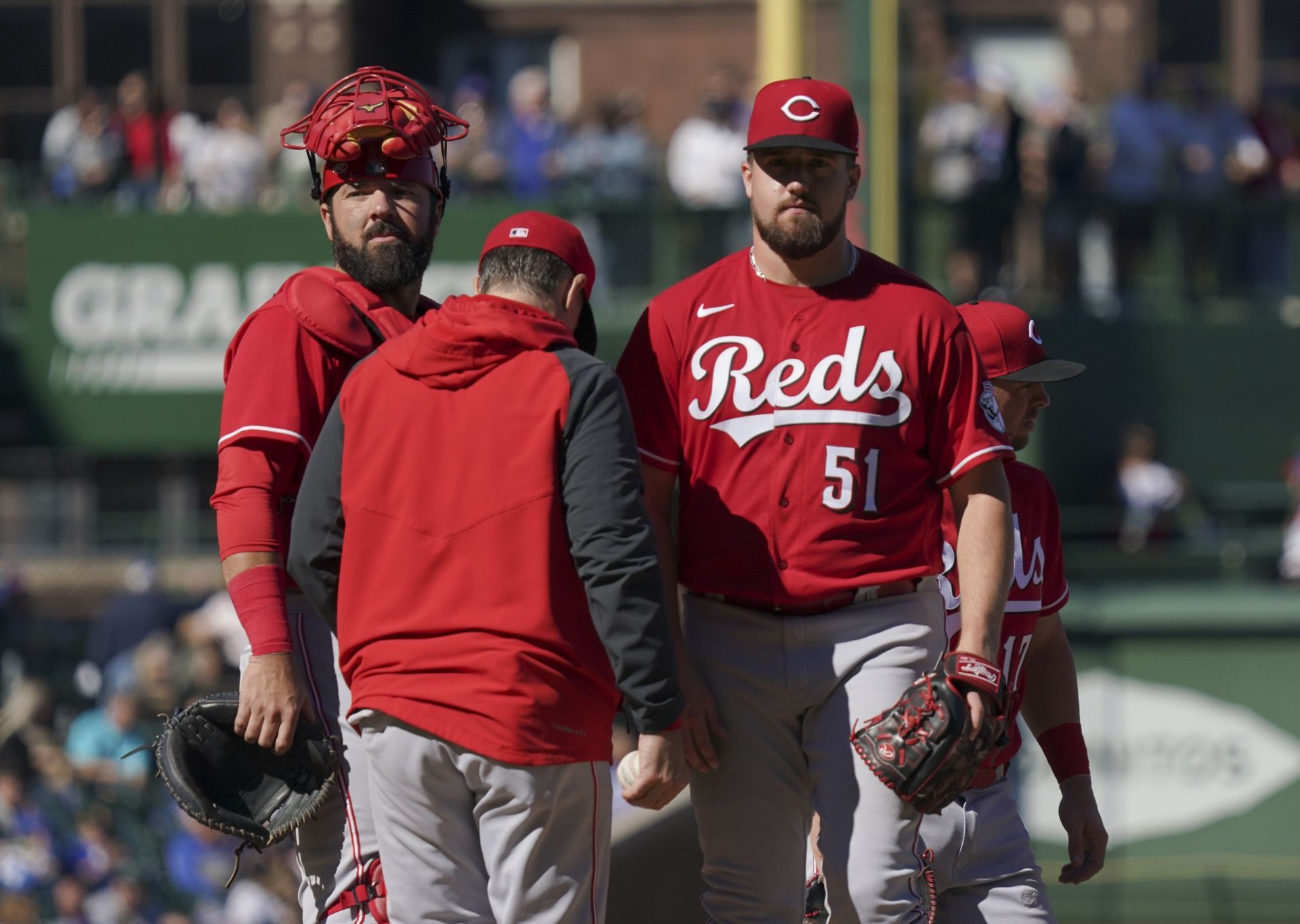 Cincinnati Reds fans disheartened as team hits 10,000-day milestone ...