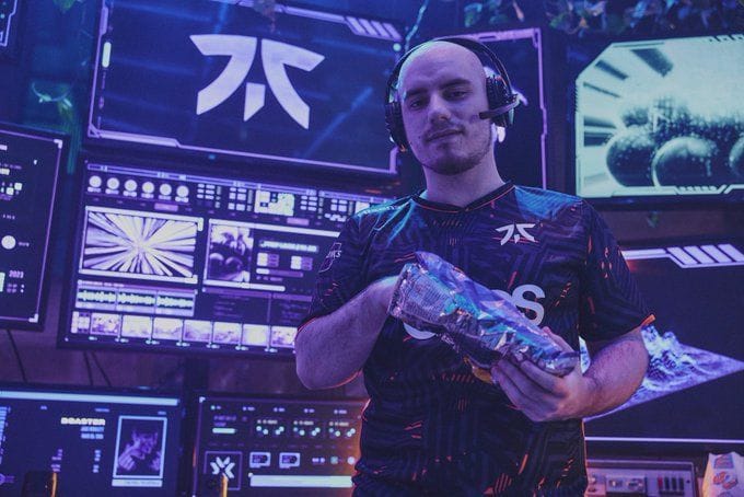 "Mini was always vibing with that double-dive": Boaster on Fnatic's ...