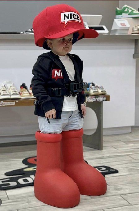 Photo of Hasbulla in MSCHF big red boots goes viral on Twitter