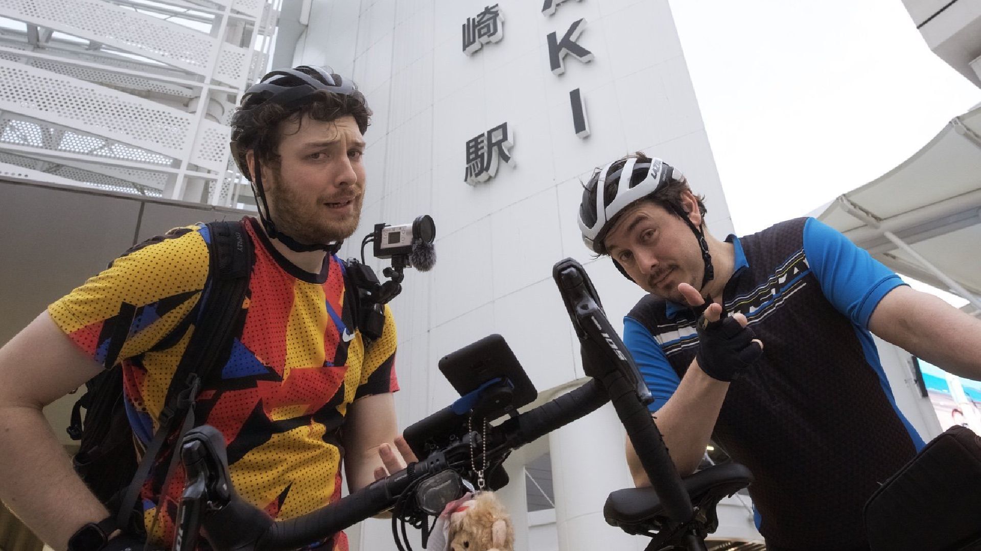 How old is CDawgVA? Twitch streamer goes viral after raising $500k ...