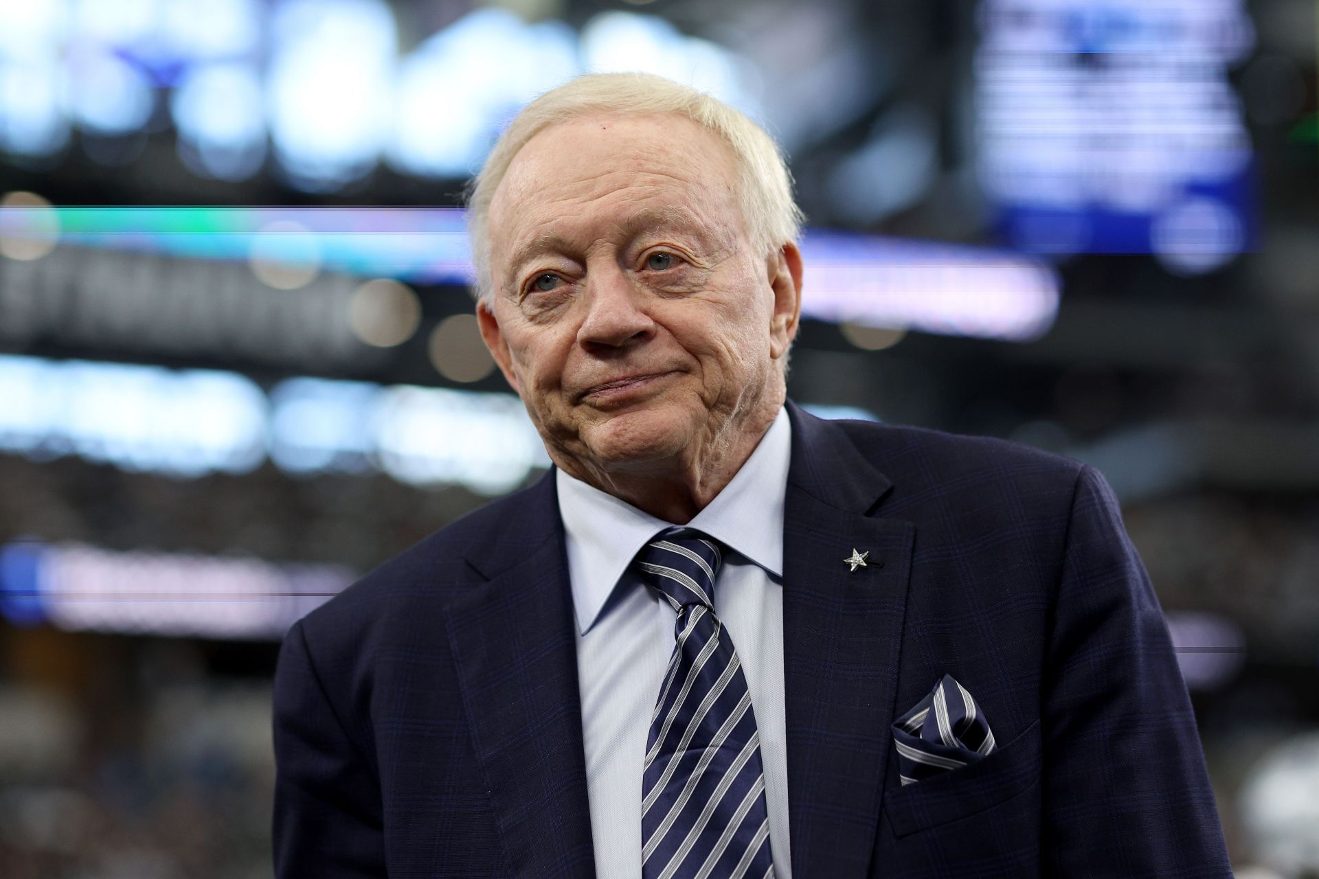 Jerry Jones defamation case: Why is 'secret daughter' Alexandra Davis ...