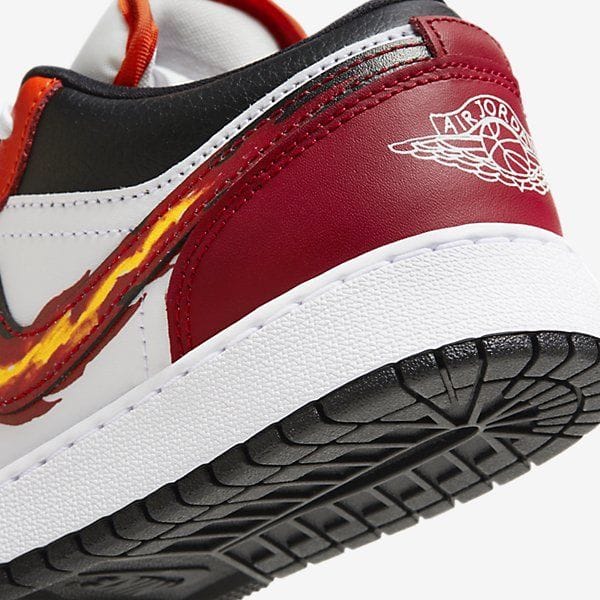 Air Jordan 1 Low Flaming Swoosh: Nike Air Jordan 1 Low "Born to Fly ...