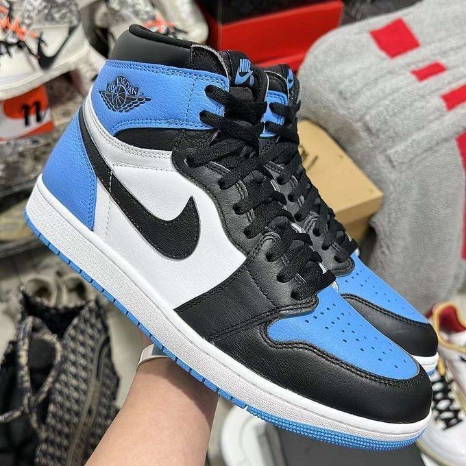 "These or the Obsidians?" Sneakerheads debate as Nike Air Jordan 1 "UNC ...