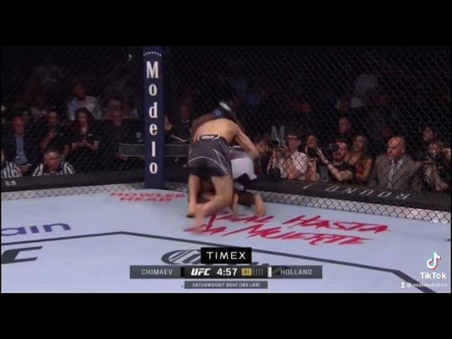 Fake Glove Touch: WATCH: Fighter pays the price for fake glove touch on ...