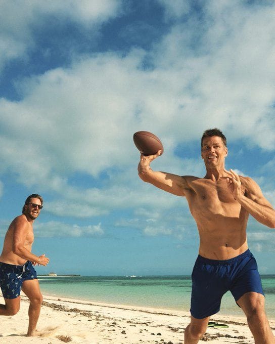 IN PHOTOS: Ripped Tom Brady goes full Top Gun, gets band back together with Rob Gronkowski ...