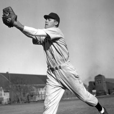 Who was Bud Grant? Exploring NFL coach’s relation with NBA