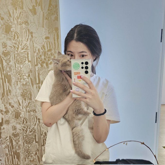 Fuslie reveals how Miyoung saved her cat’s life by performing CPR