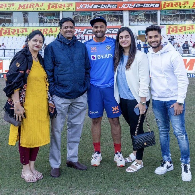 [Watch] "Bhai Log Ki Demand"- Suryakumar Yadav shares video of playing ...