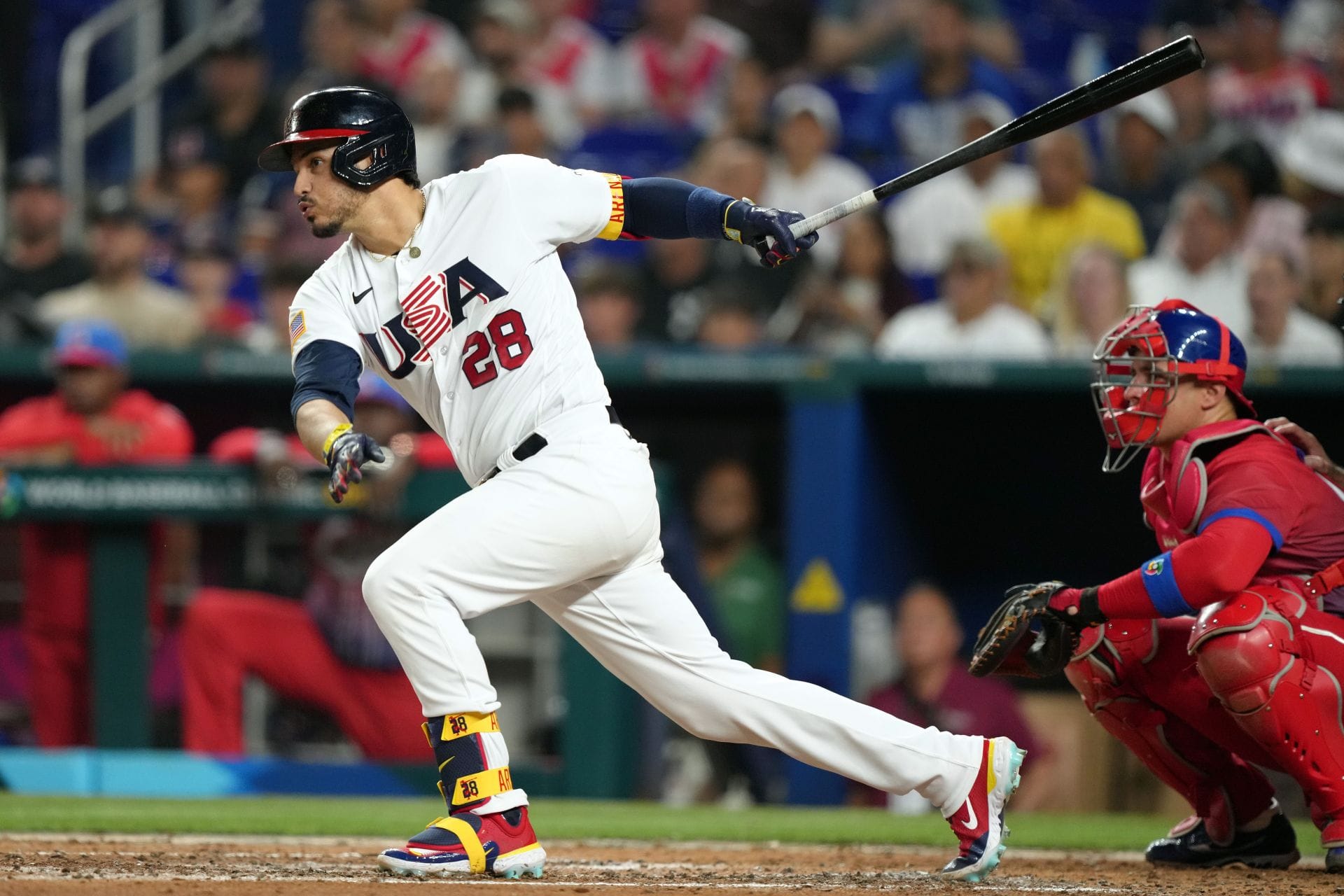 St. Louis Cardinals fans relieved as MLB journo allays Nolan Arenado ...