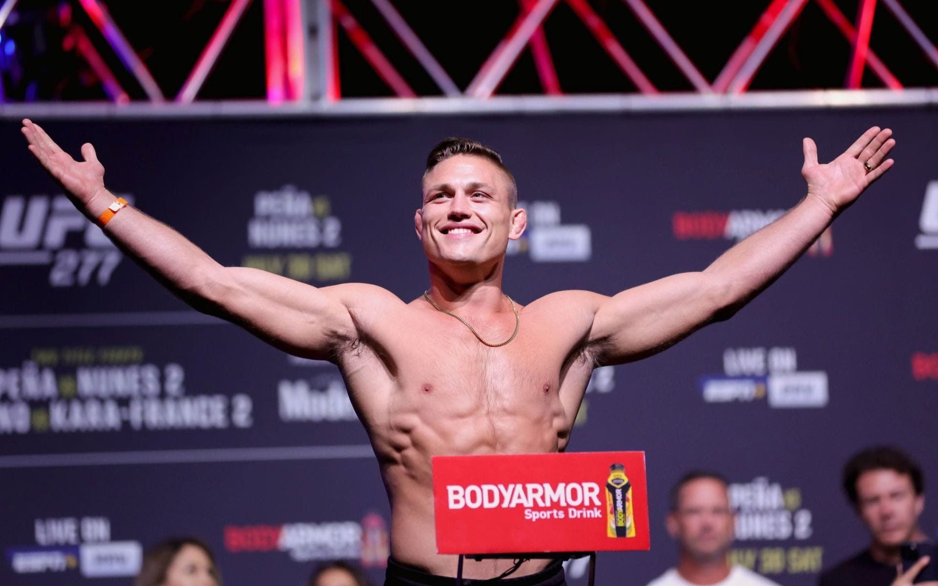 Drew Dober called out for avoiding surging lightweight contender