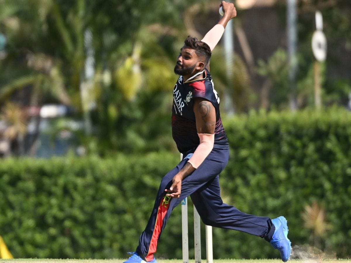 "I adjust to the wickets in Bangalore" - Wanindu Hasaranga on first ...