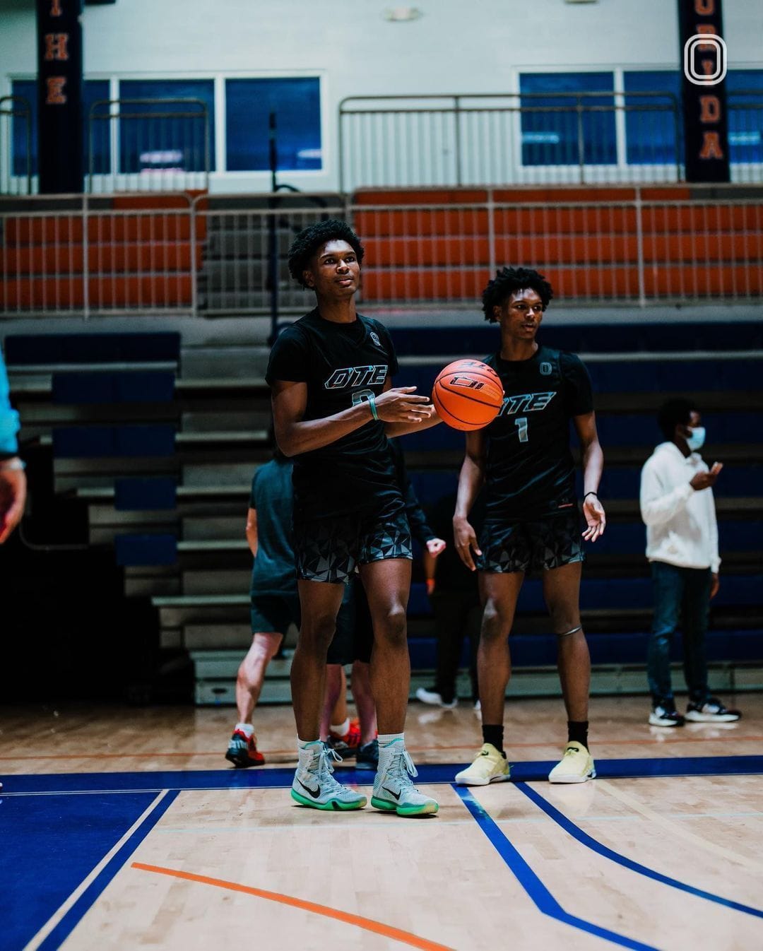 Who are Amen Thompson’s parents?