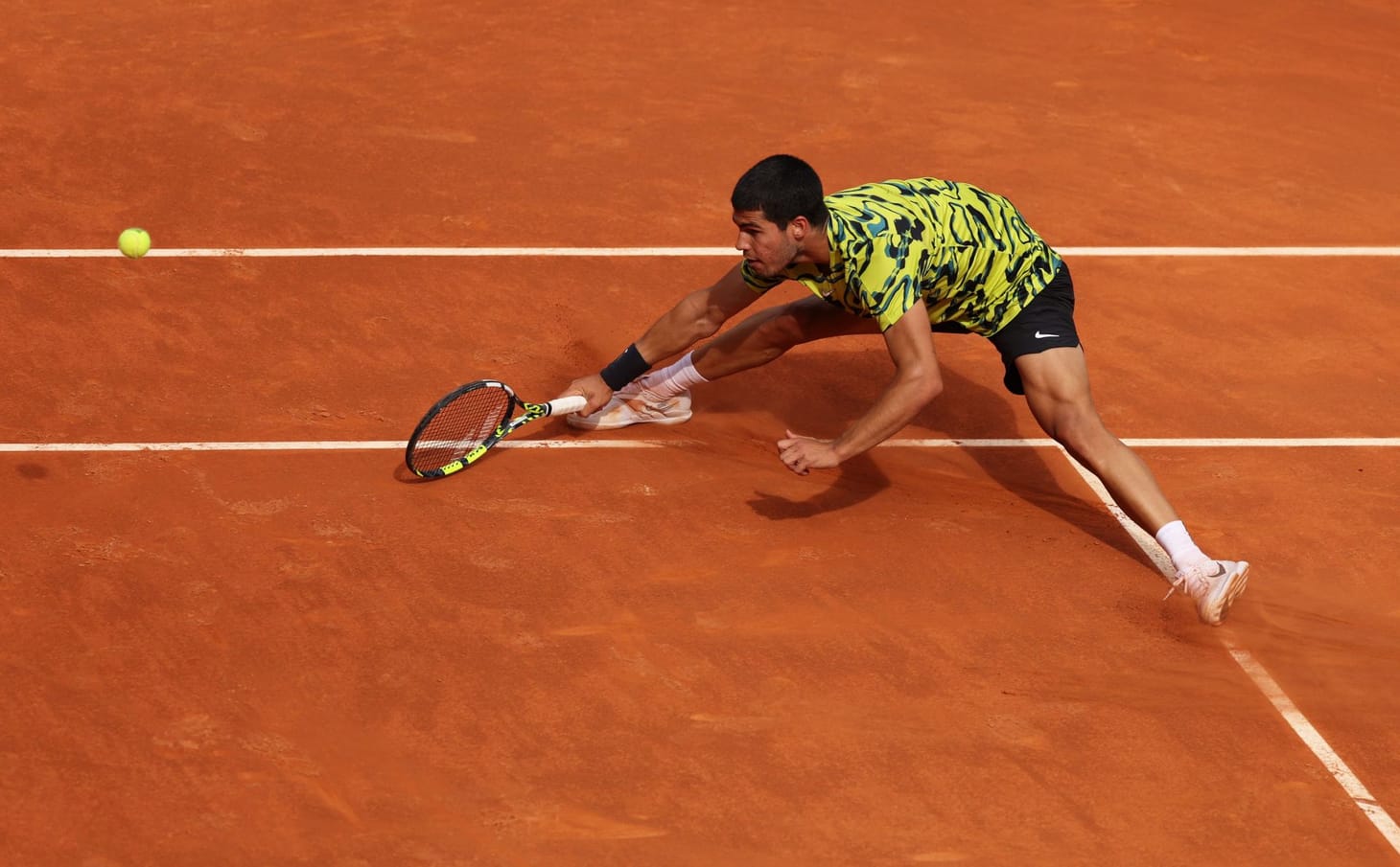 Carlos Alcaraz throws his racket in frustration during Madrid Open 2R ...
