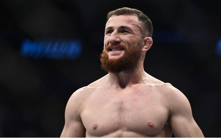 Aljamain Sterling: Watch: UFC fighter Merab Dvalishvili scales a tree ...