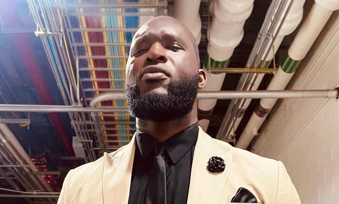 What is Omos Net Worth as of 2023?