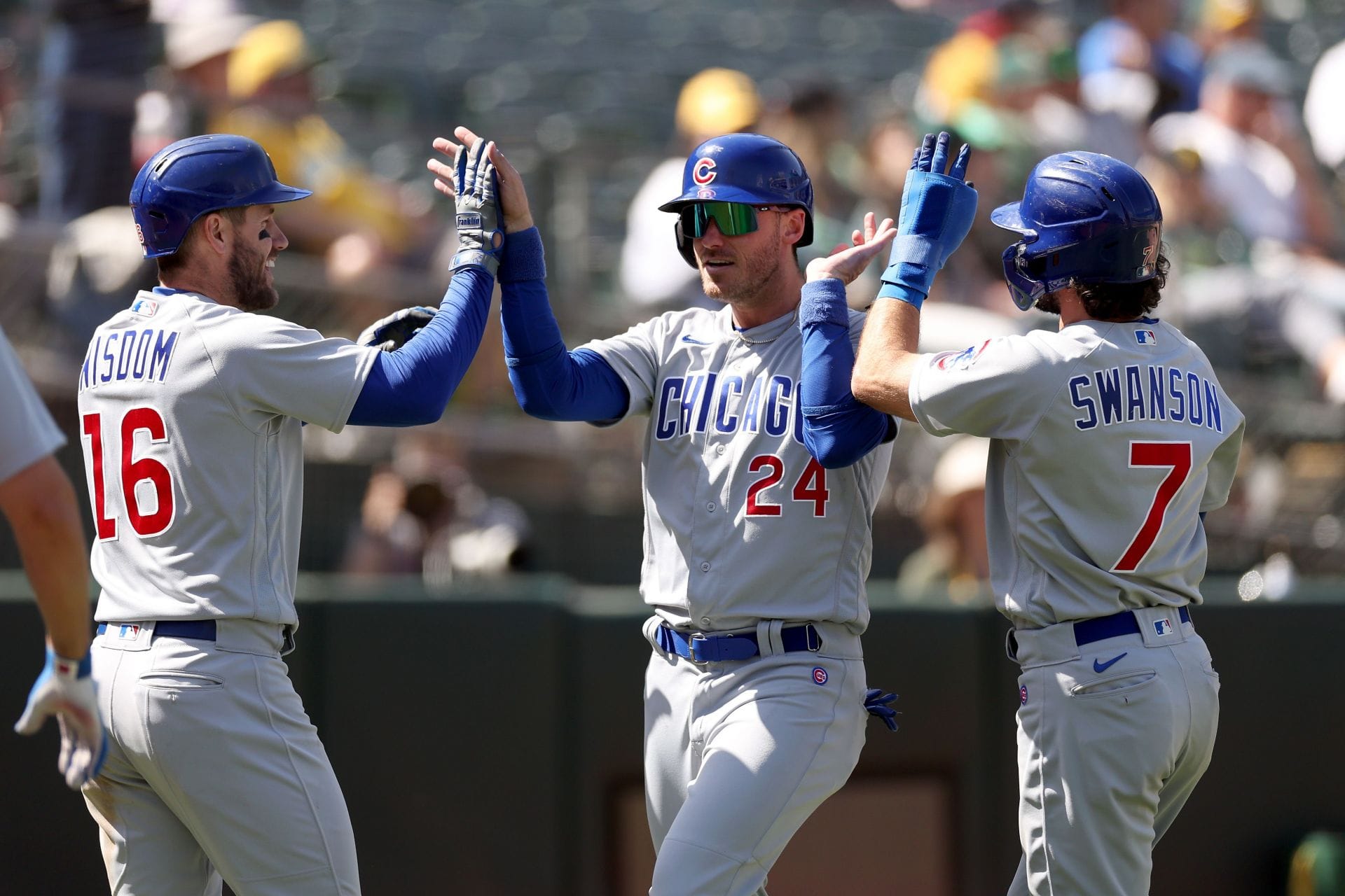 Chicago Cubs fans merry as Eric Hosmer hits first homer with team to ...