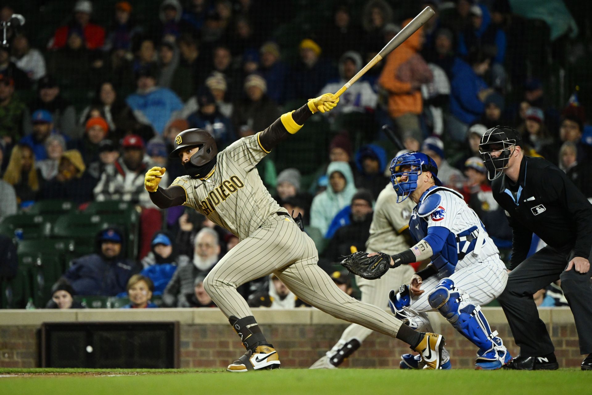 San Diego Padres fans celebrate returning to .500 with win over Chicago ...
