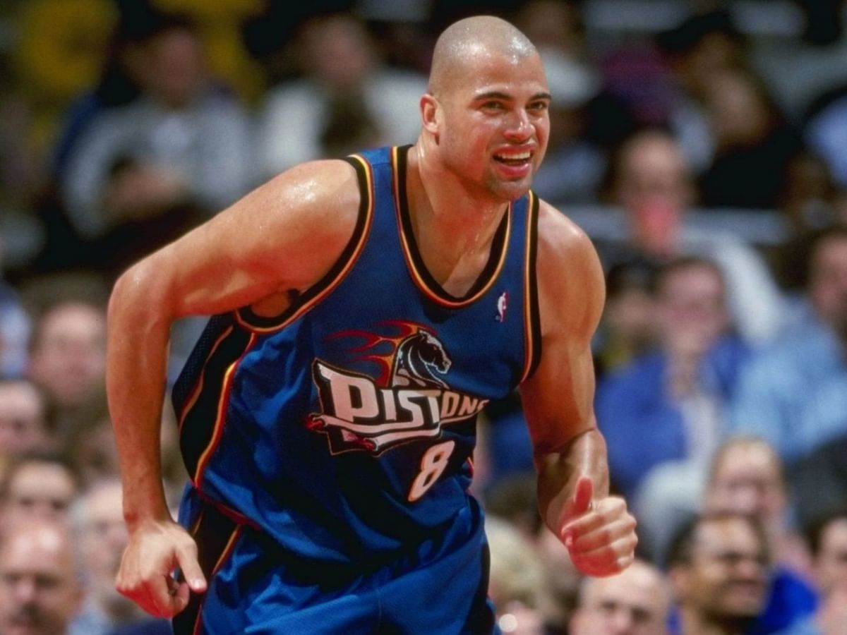 Why did Brian Williams change his name to Bison Dele? Why did Brian Williams change his name to Bison Dele?