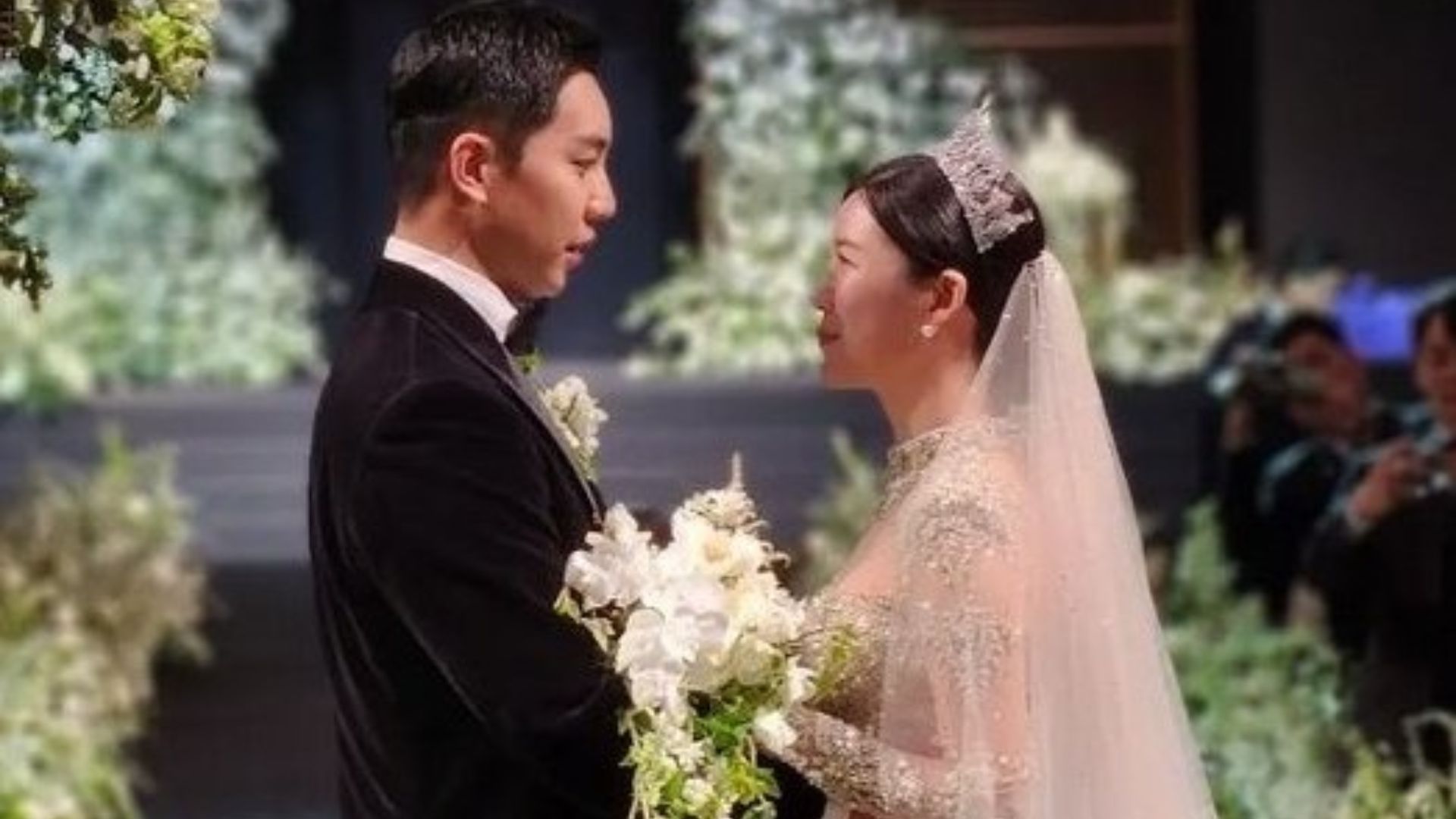 “My wife didn’t choose her parents”: Lee Seung-gi pens a detailed ...