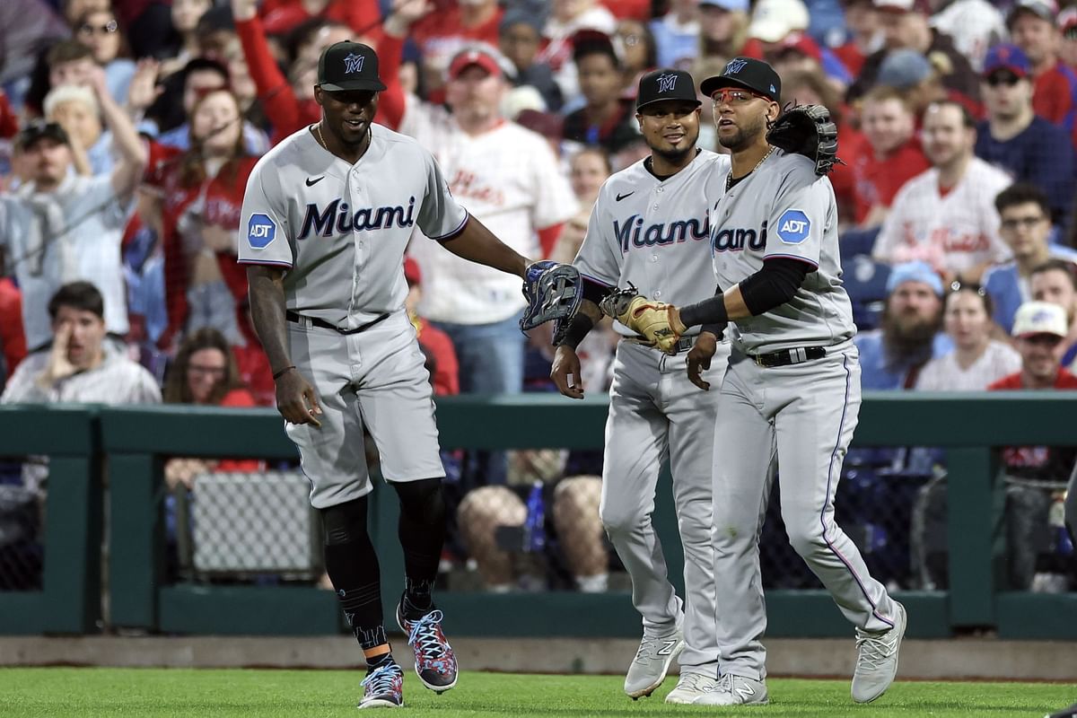 MLB Twitter reacts to Luis Arraez becoming first Miami Marlins player ...
