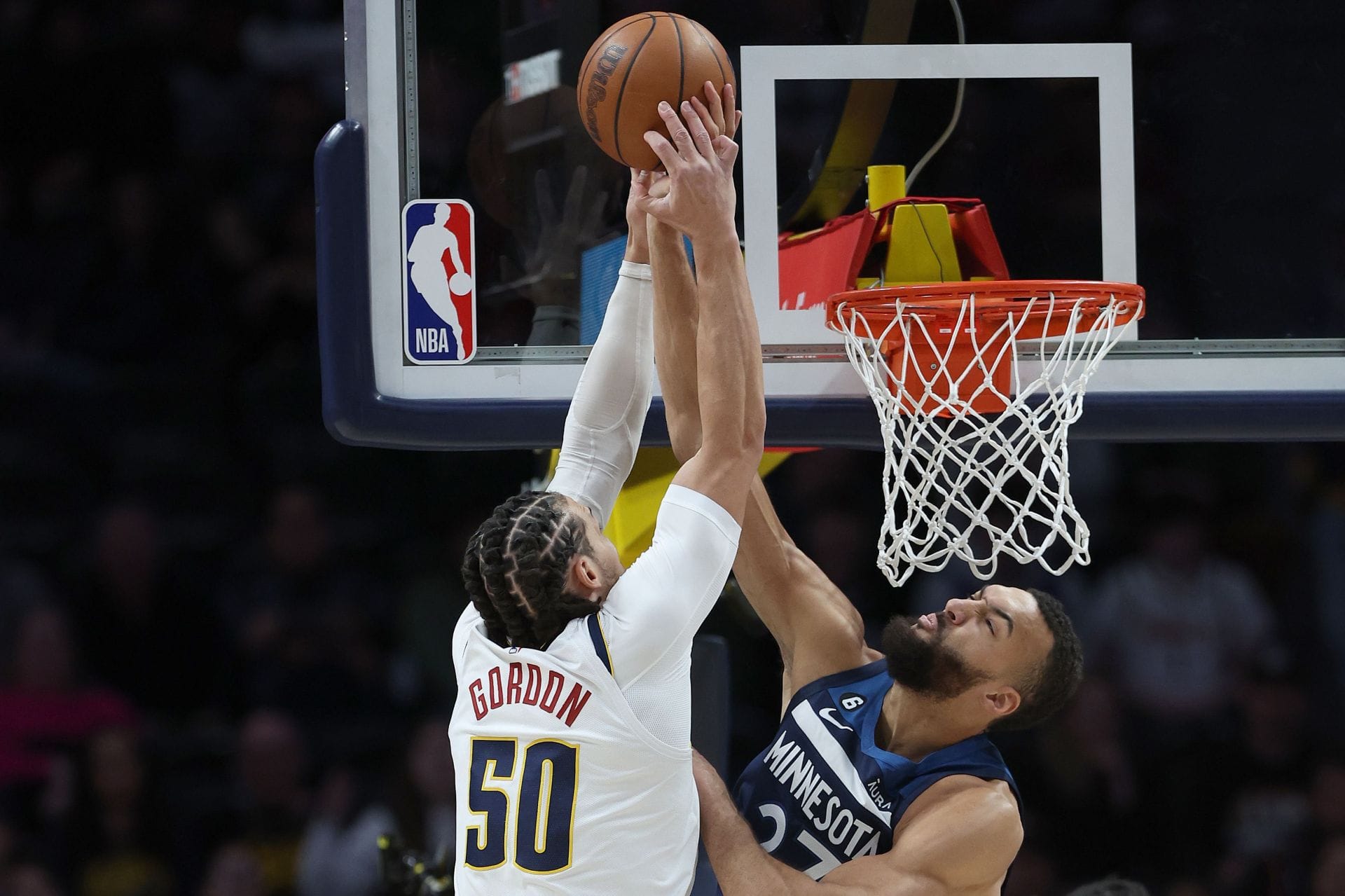 Watch: Rudy Gobert goes behind the back for a smooth finish