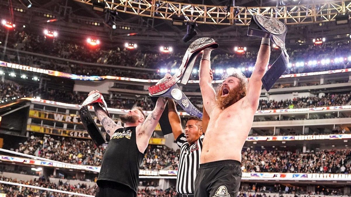 32-year-old WWE star teases going after Kevin Owens and Sami Zayn's newly-won titles after ...
