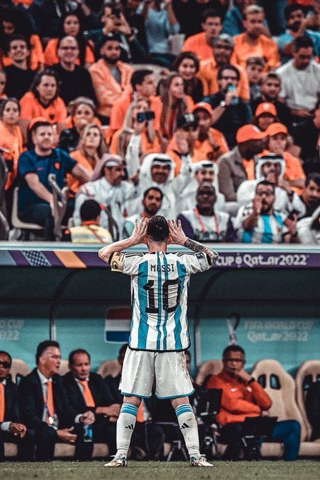 “He was looking at him like he was a soccer god” – Agent who brought ...