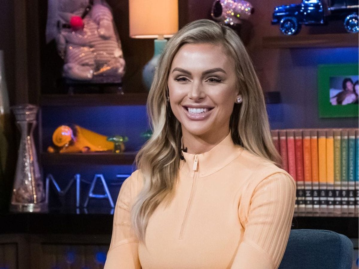 "Trying to stay relevant": Fans slam Lala Kent for cropping out Raquel ...