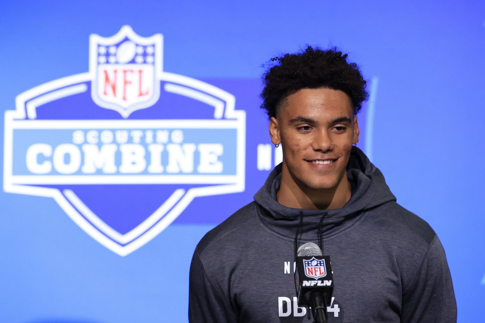 Where is Christian Gonzalez from? Parents‘ nationality and ethnicity ...