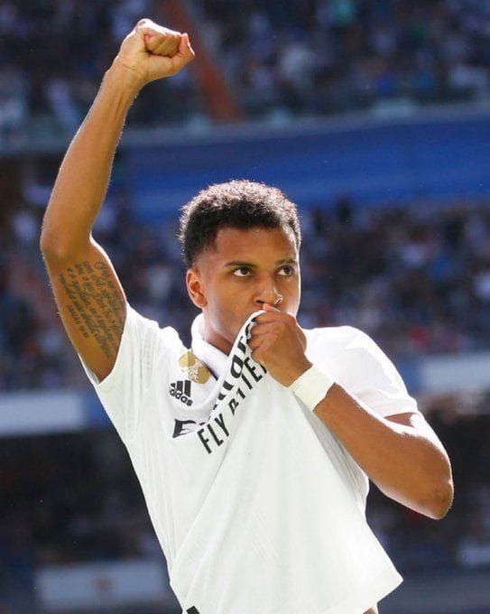 "You are a freak", "We'll be here when he ascends his throne" - Real ...