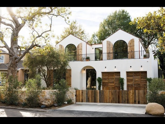 LA Dodgers star Freddie Freeman's wife is a proud mom after her sons ...