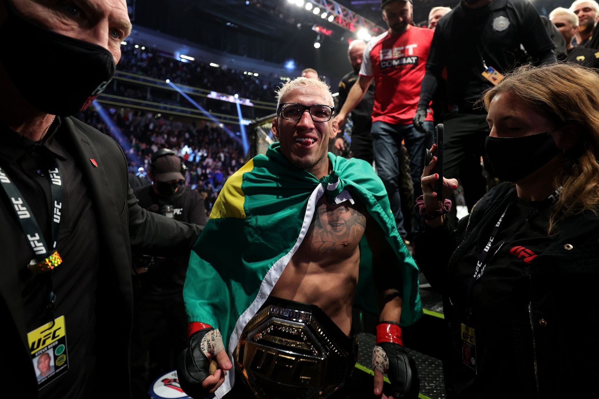 What does du Bronx mean in Portuguese?