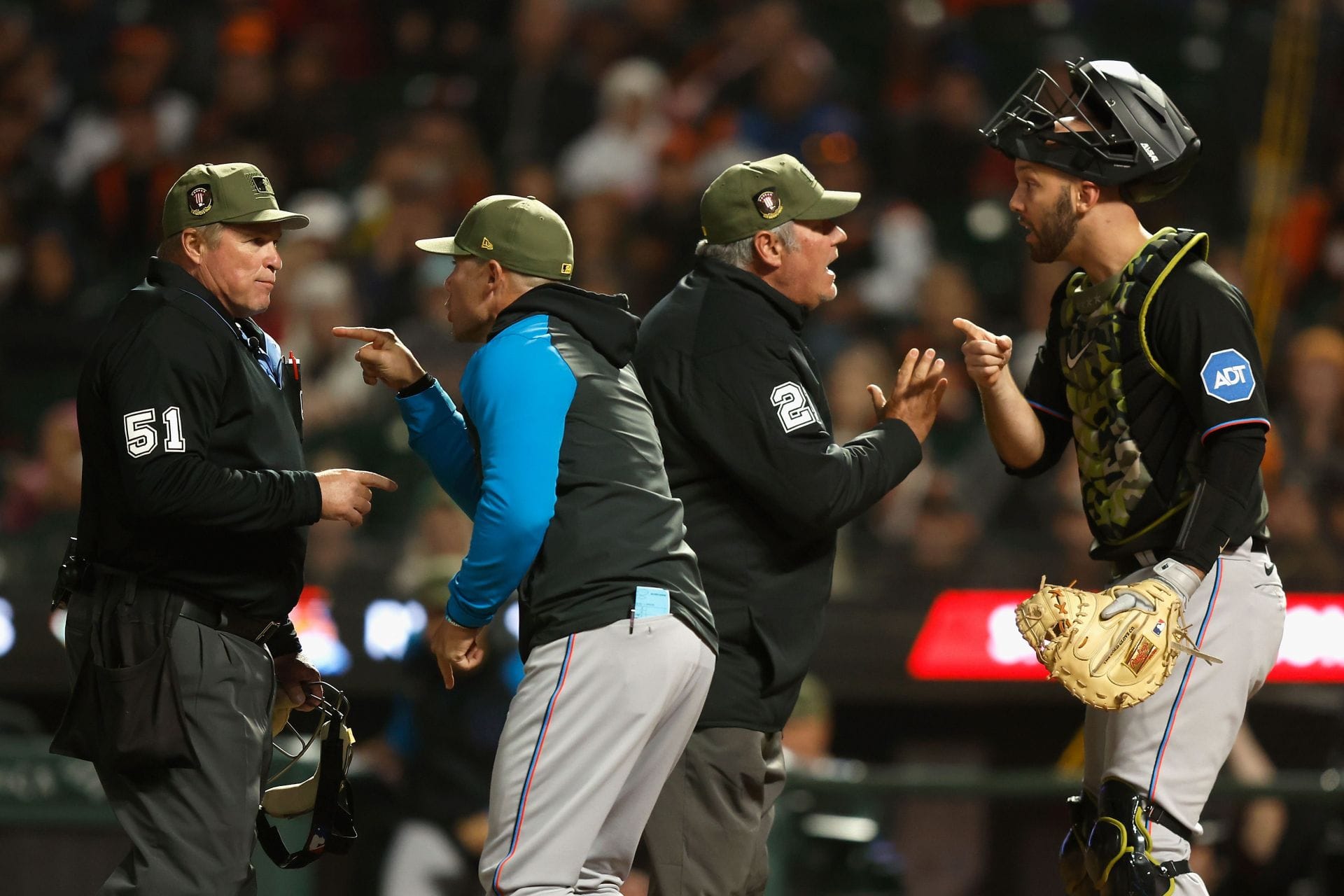 Miami Marlins fans enraged as manager and catcher ejected by officials ...