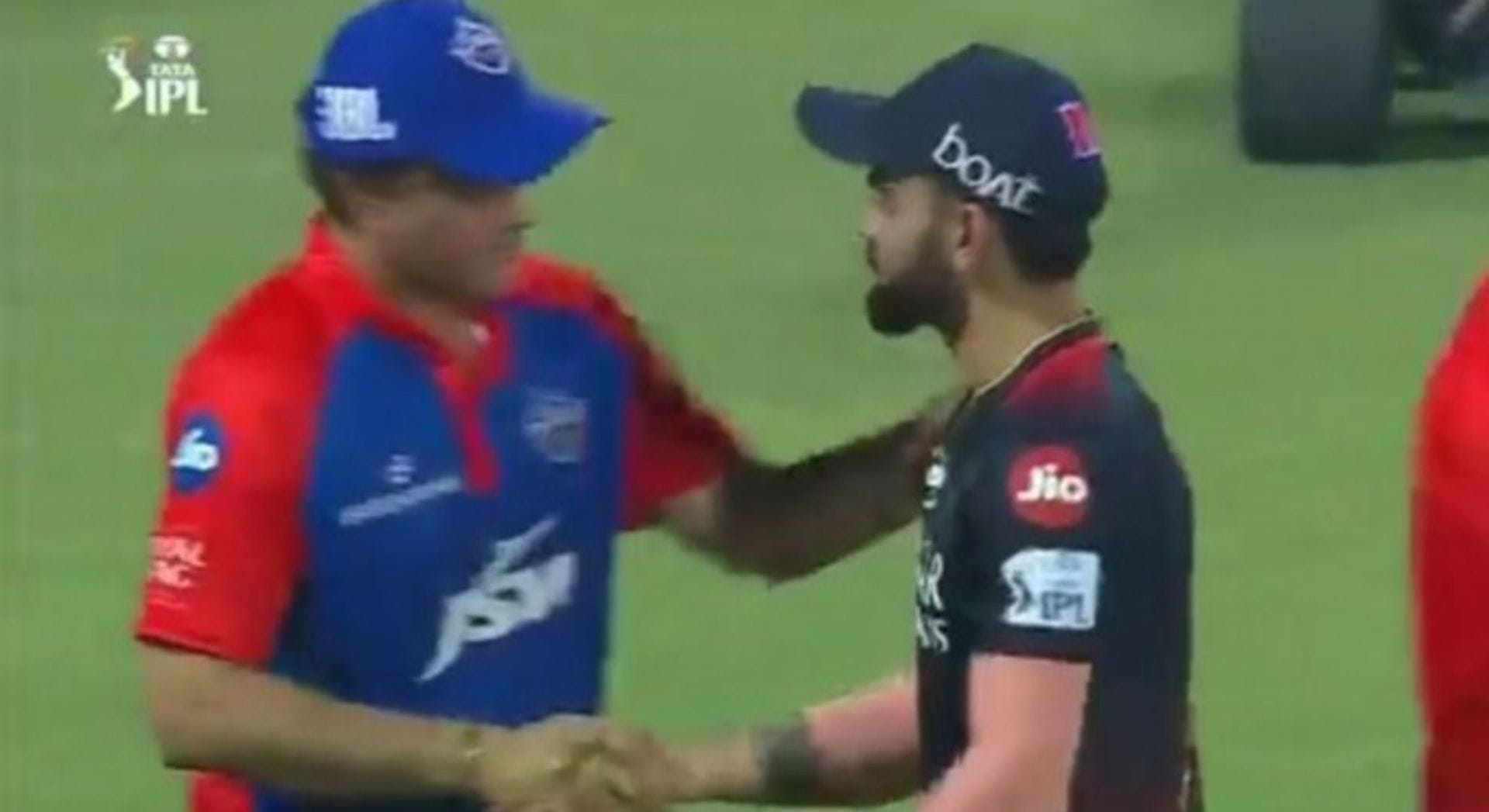 [Watch] Virat Kohli and Sourav Ganguly shake hands to clear rumors of rift amid IPL 2023