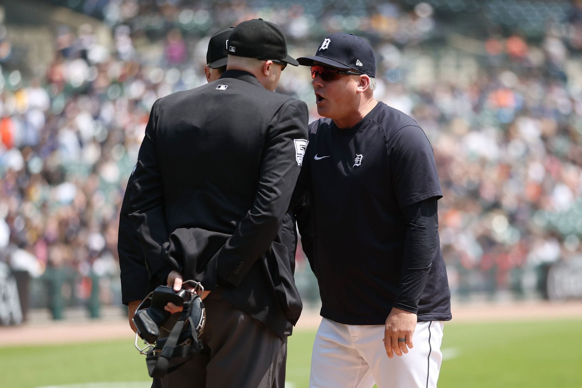 Detroit Tigers fans support manager A.J. Hinch tells umpire ‘You made ...