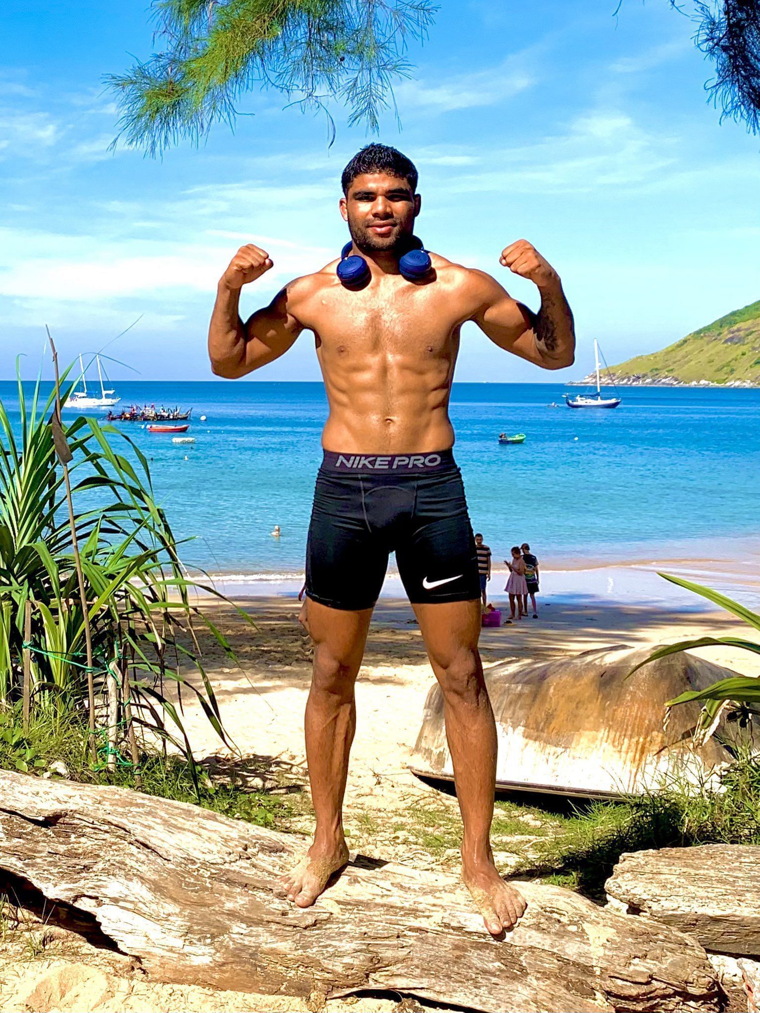 Sumit Kumar ("The Indian Kid") Stats, News, Bio & More