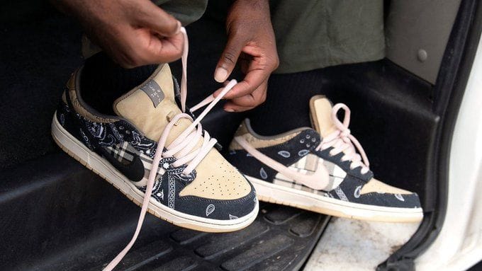 Travis Scott x Nike SB Dunk Low "Cactus Jack" sneakers: Restock and ...
