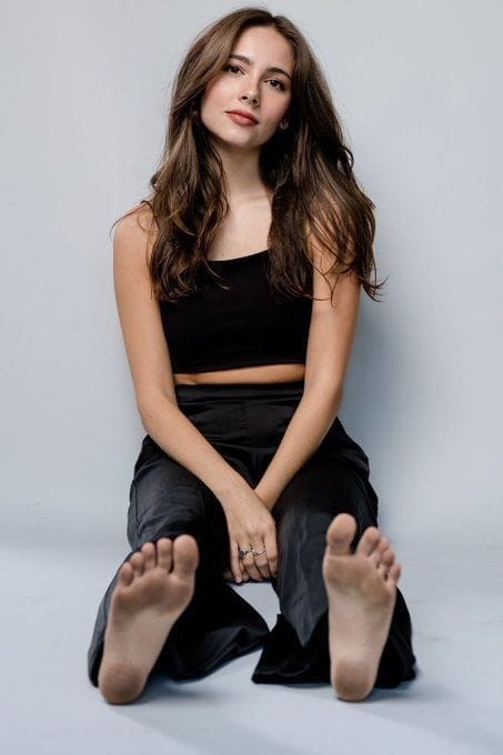 Who will replace Haley Pullos as Molly Lansing-Davis in General ...