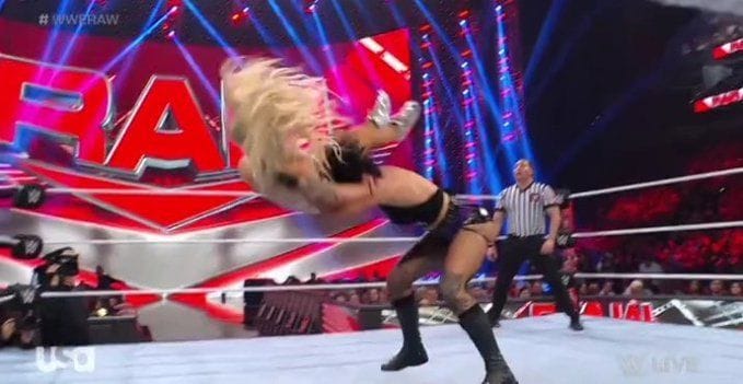 Rhea Ripley sends a one-word message after Dominik Mysterio beats 12 ...