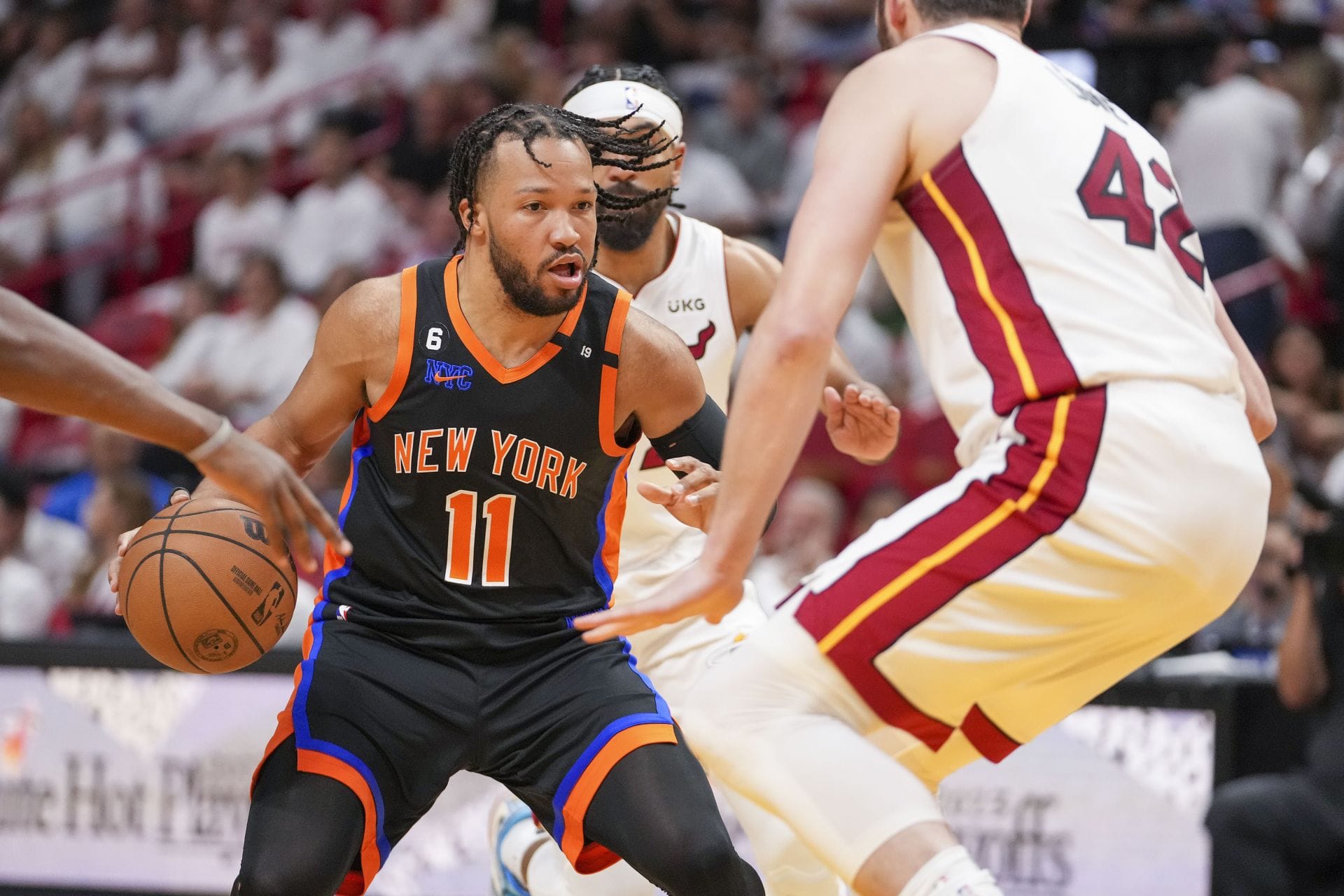 Watch - Jalen Brunson hits an insane three off the glass from the ...